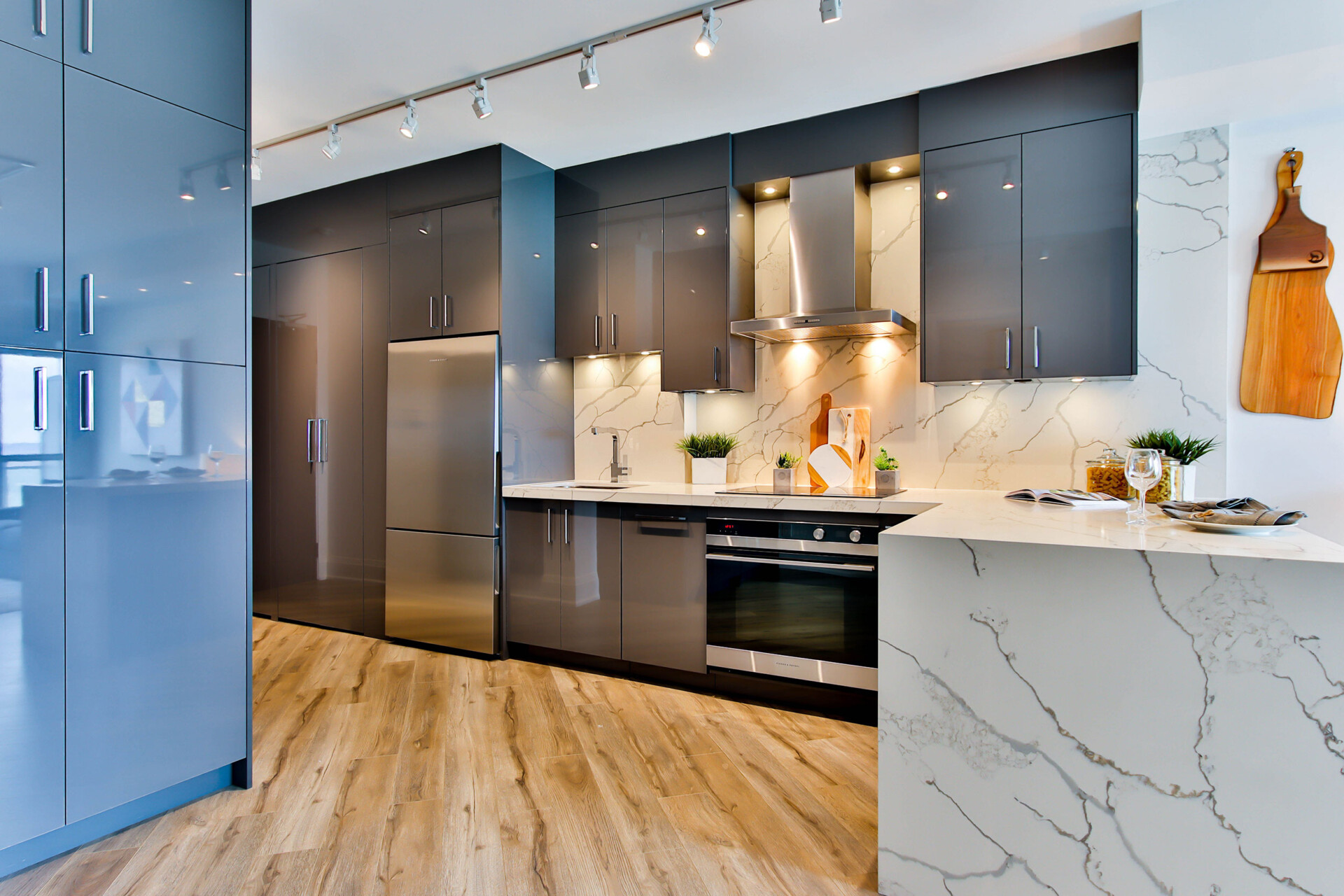 SilkSurface | The look and feel of stone. 100% Silica Free